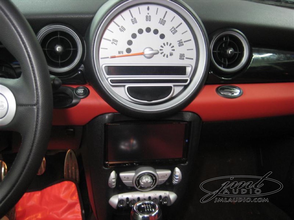 Ballwin Client Upgrades His Mini Cooper S Connectivity